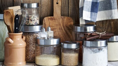 Long Shelf Life Foods – 12 Staples of Long Term Food Storage